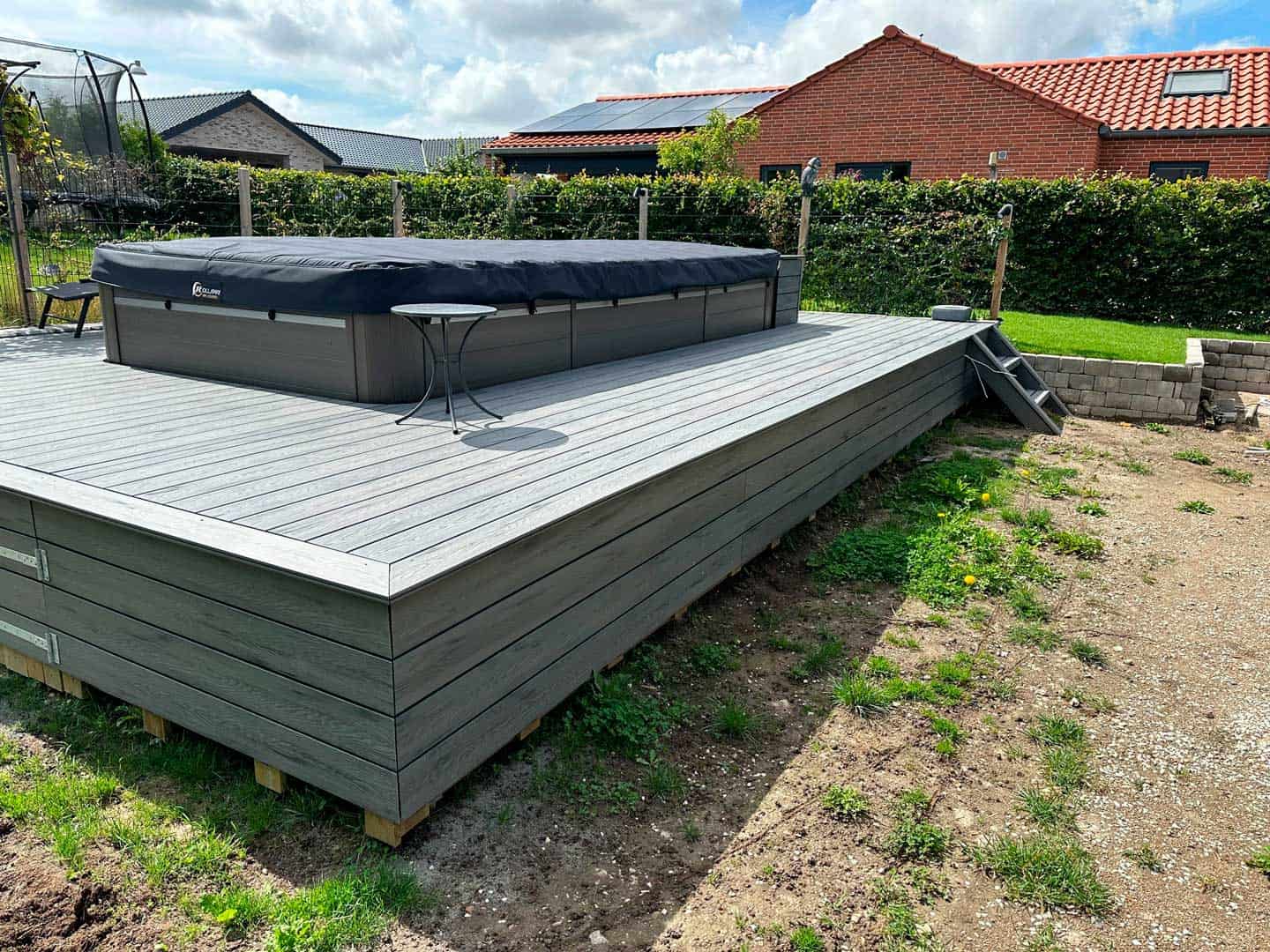 Træterrasser - Få mere ud af haven - Kunden i fokus